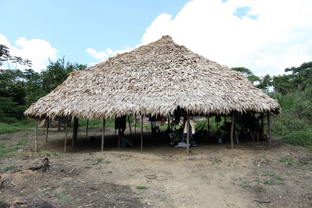 Casa tradicional Yanomami -Foto de Marcos Wesley/ ISA - Projeto Colabora